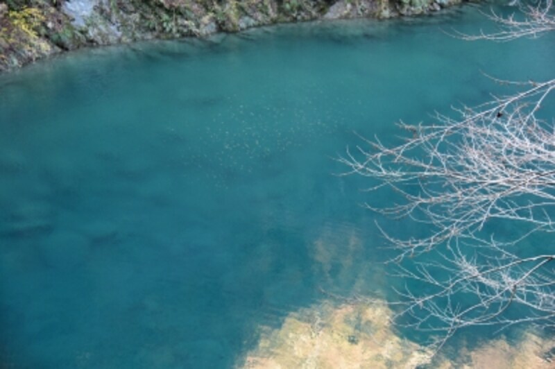 2 3 世界遺産級の青い絶景神奈川のユーシン渓谷へ 日帰り旅行 All About