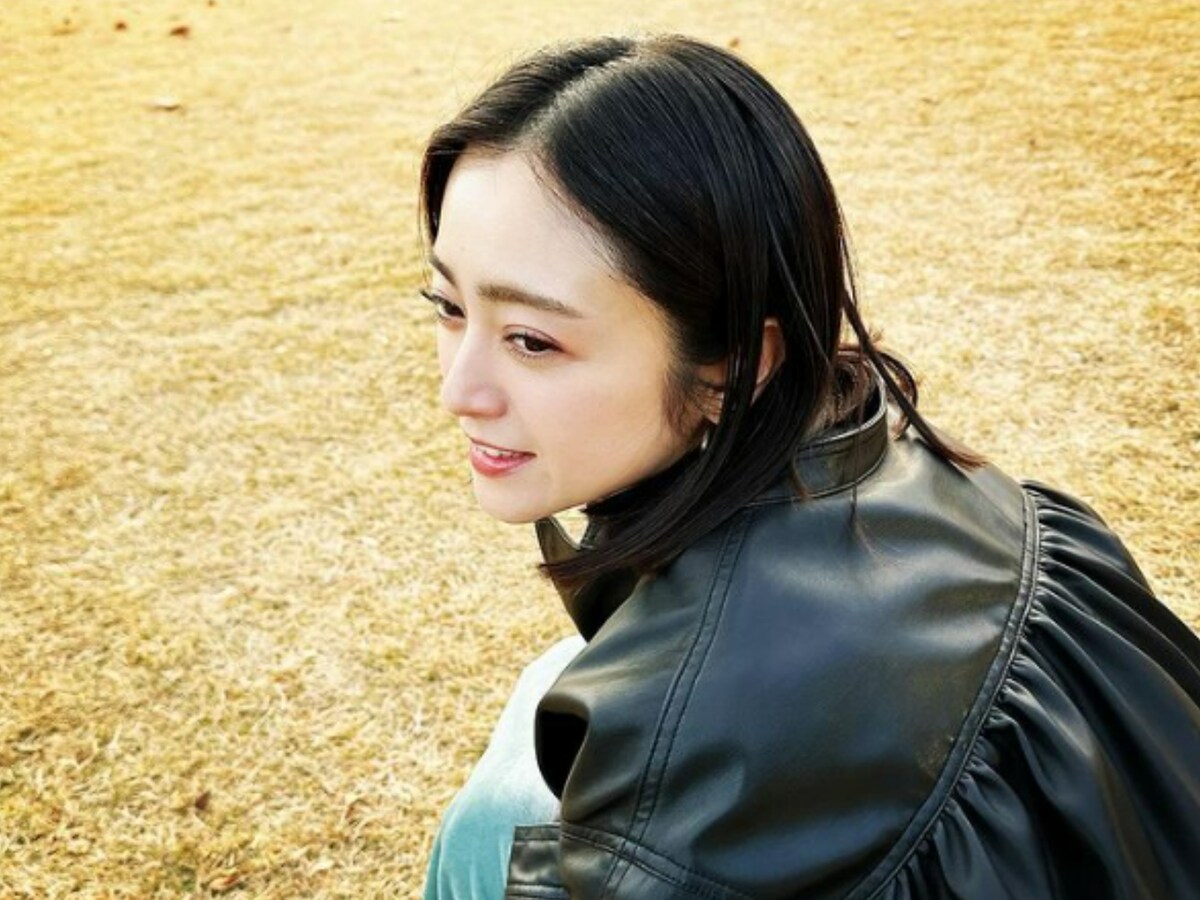 安達祐実、息子撮影の最新ショット公開！ 「妖艶な雰囲気がまた良き」「立派にお母さんしてますね」 All About ニュース