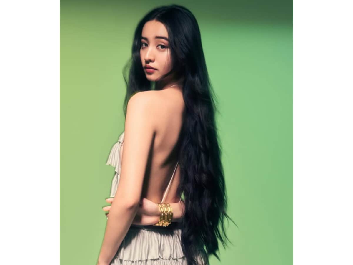 木村拓哉＆工藤静香の次女・Koki,、圧巻の美背中を大胆披露！ 美しいモデルショットにファンもん絶 - All About ニュース