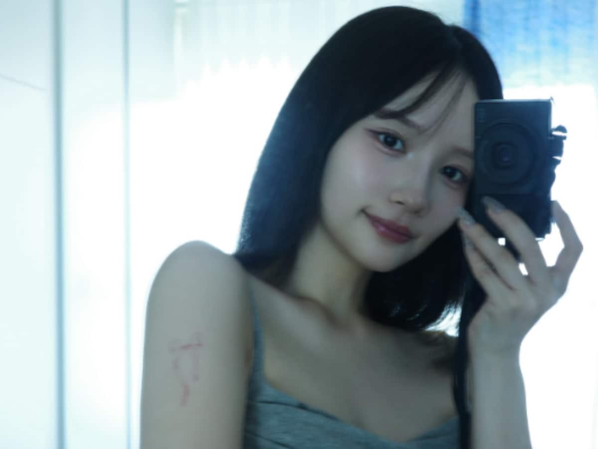 「右腕の赤いのは傷？」元AKBセンター、タトゥー入り？ 誕生日ショットに反響！ 「めっちゃかわいい」(2/2) - All About ニュース