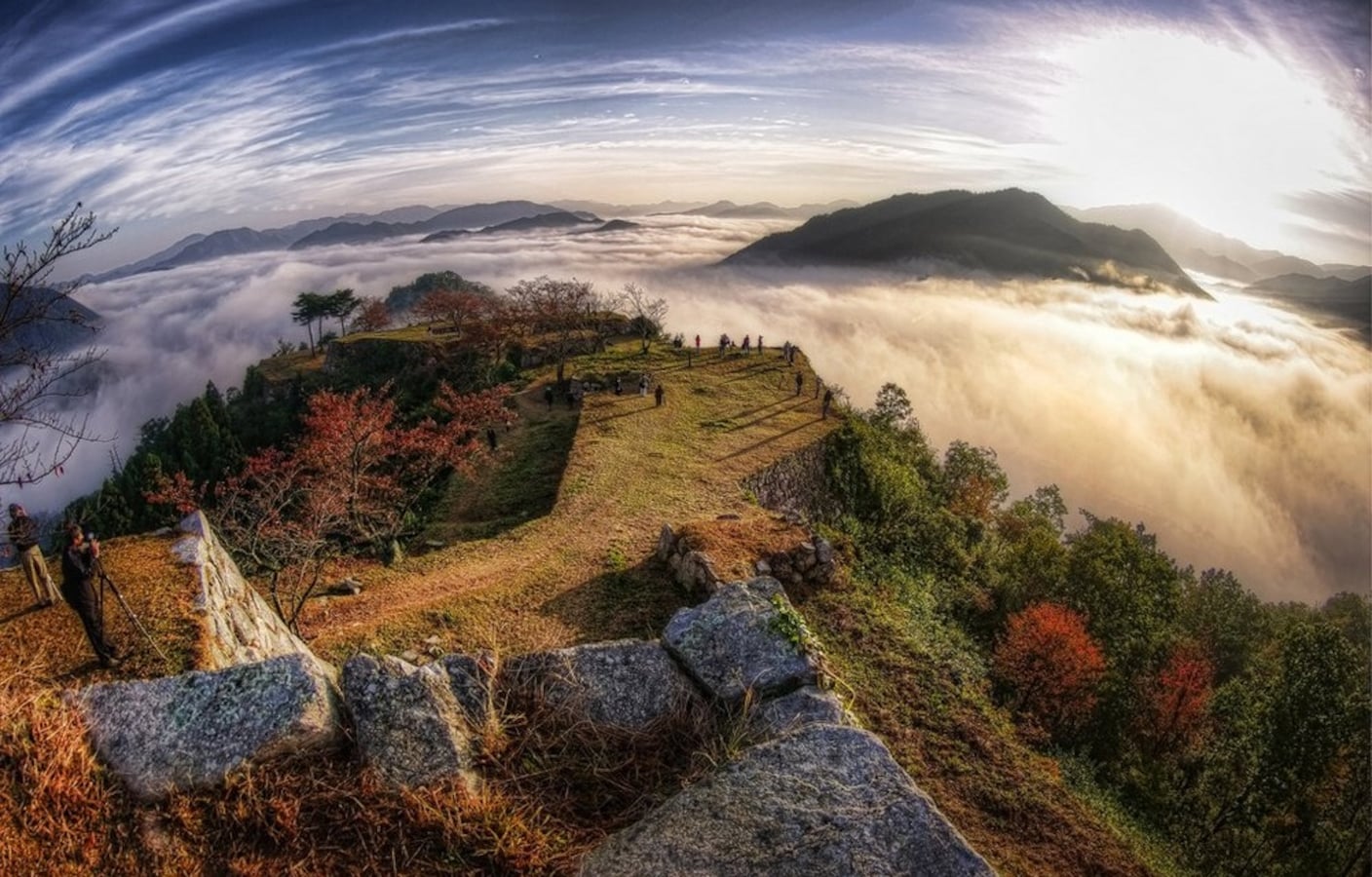 Takeda Castle Appears to Float in the Sky | All About Japan