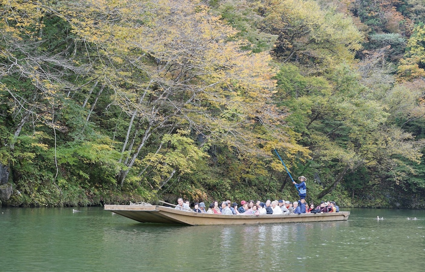 Fabulous Fall Foliage in Geibikei Gorge | All About Japan