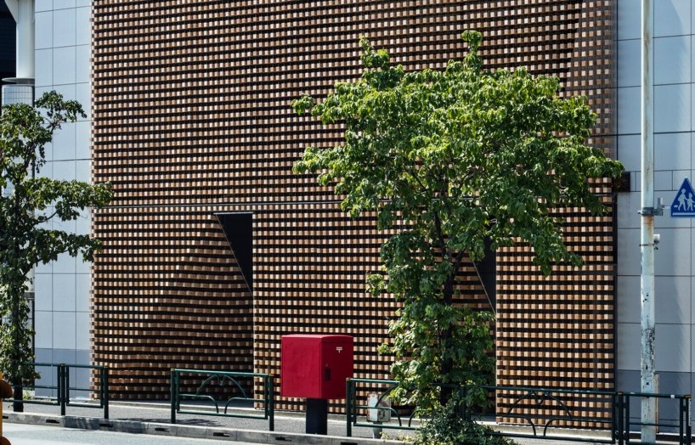 Tokyo Building Shaded by Hinoki Wood Curtain | All About Japan
