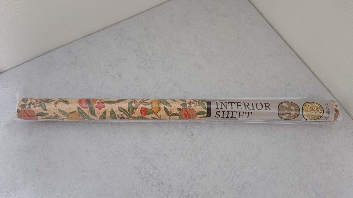 【2025年最新版】セリアのリメイクシート完全ガイド！おすすめ27選と貼り方・きれいにはがせるか検証 | イチオシ | ichioshi